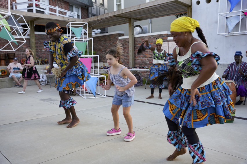 Saakumu Dance Troupe performing at First Friday in Manteo. Photo ...